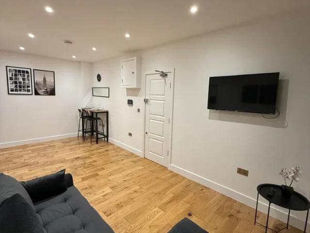 Apartment at High Street, Greater London
