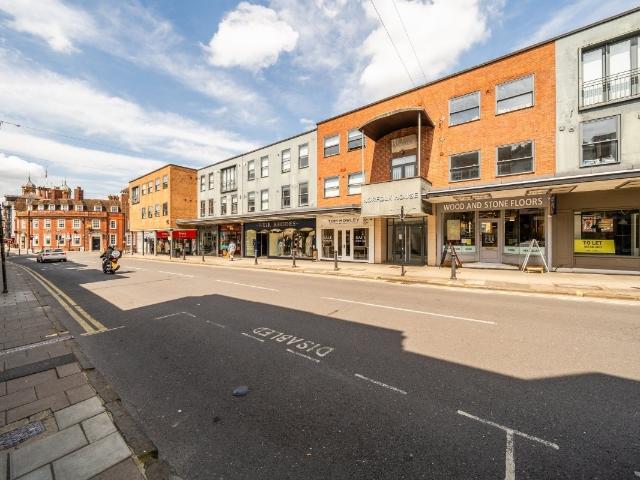 Apartment at High Street, Guildford