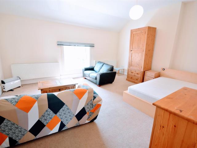 Apartment at High Street, Epsom and Ewell