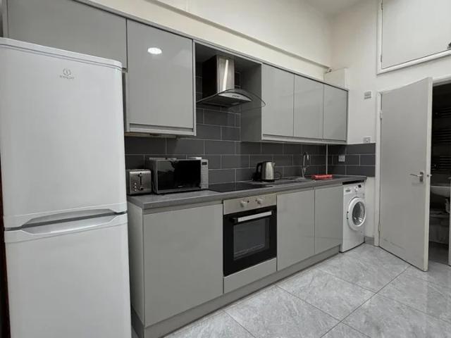 Apartment at High Street Harlesden, Greater London
