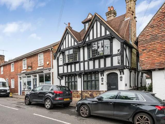 Apartment at High Street, Limpsfield