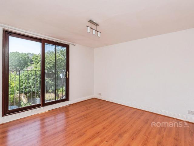 Apartment at High Street, Sandhurst