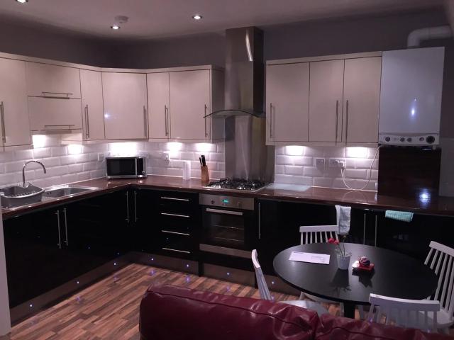 Apartment at High Street, Slough