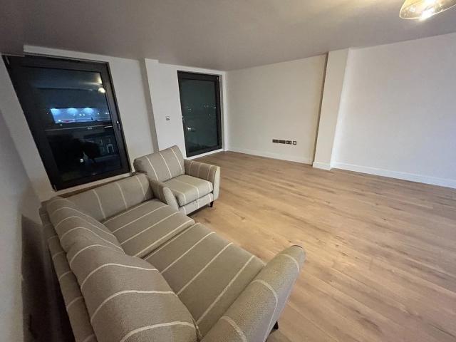 Apartment at High Street, Slough