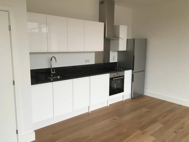 Apartment at High Street, Slough
