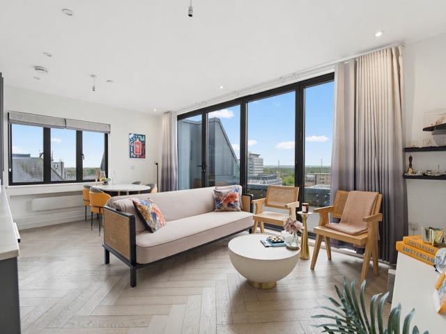 Apartment at High Street, Slough
