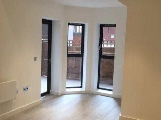 Apartment at High Street, Slough