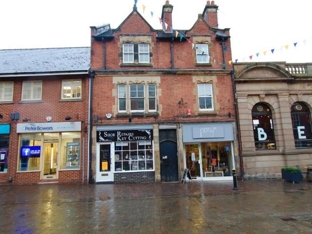 Apartment at High Street, Stone