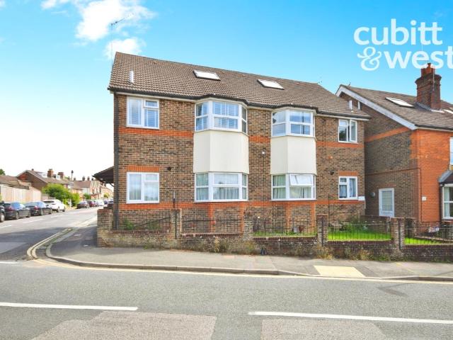 Apartment at High Street, Swanley
