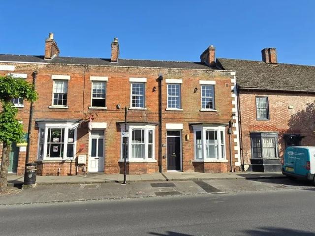 Apartment at High Street, Swindon