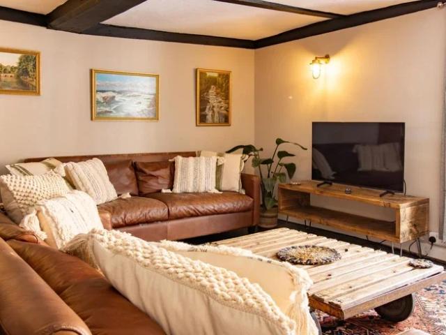 Apartment at High Street, Rother