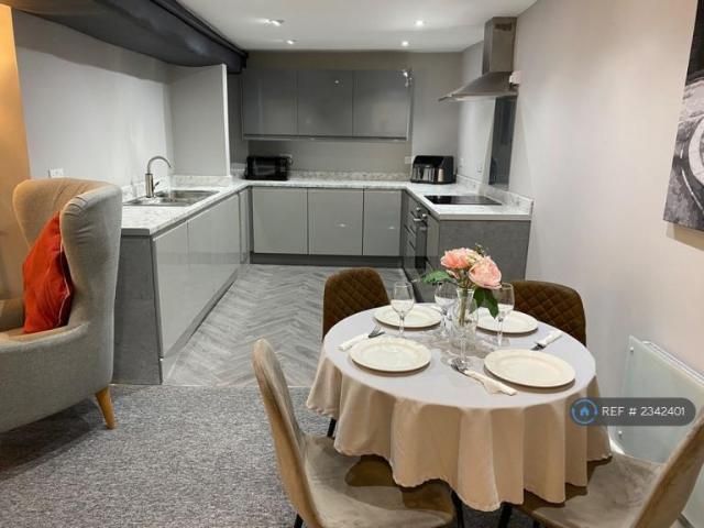 Apartment at High Street, Roade