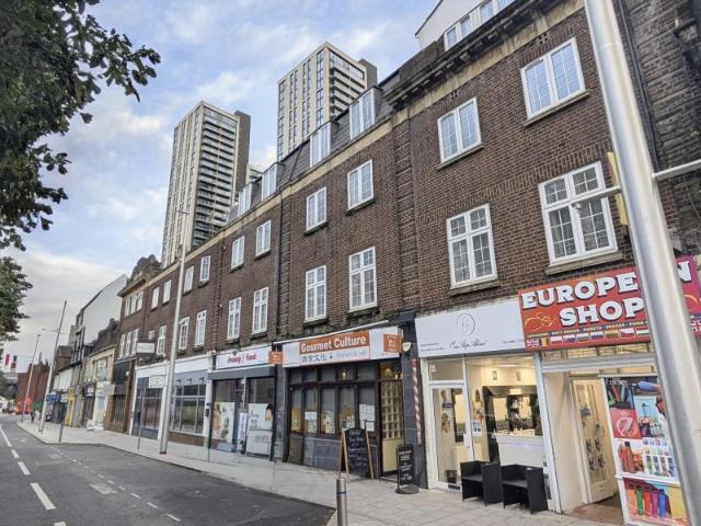 Apartment at High Street, Woking