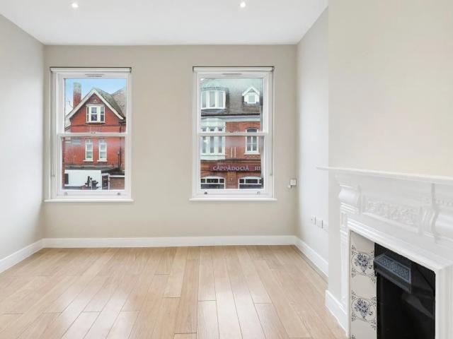 Apartment at High Street, Walton on Thames
