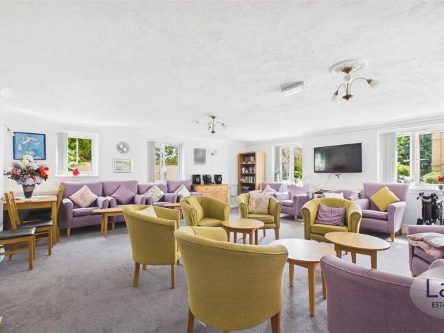Apartment at High Street, Waltham Cross