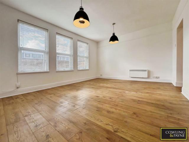 Apartment at High Street, Wickford