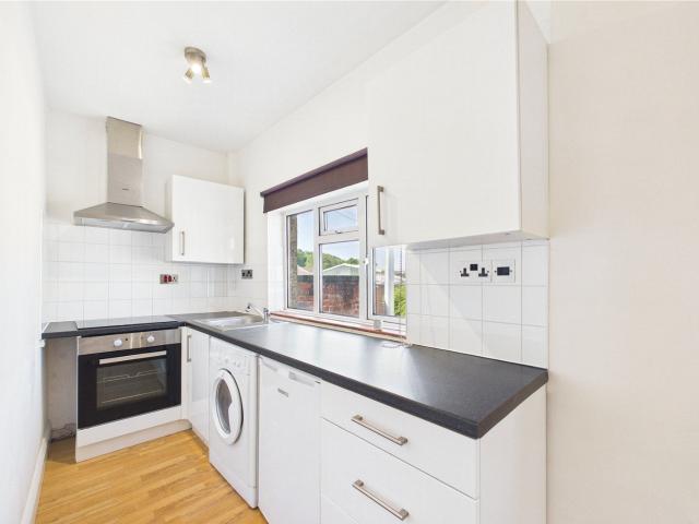 Apartment at High Street, Theale