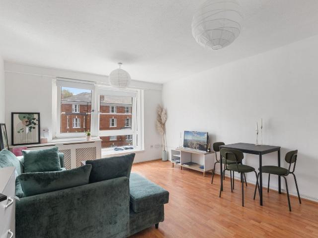Apartment at Highbury Grange, Greater London
