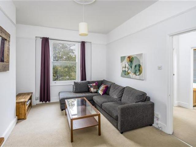 Apartment at Highbury Grove, Greater London