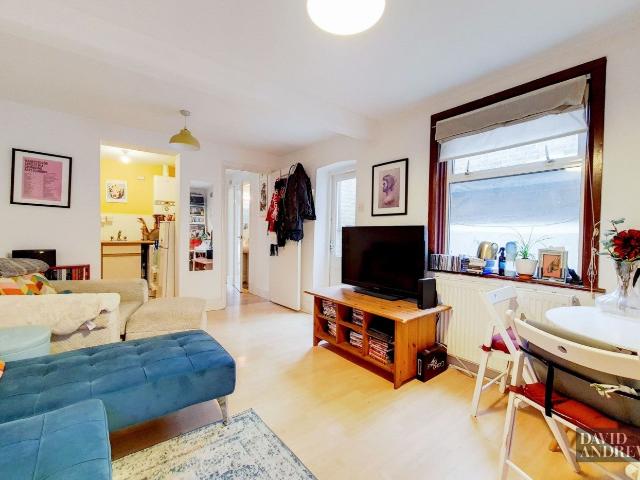 Apartment at Highbury Park, Greater London