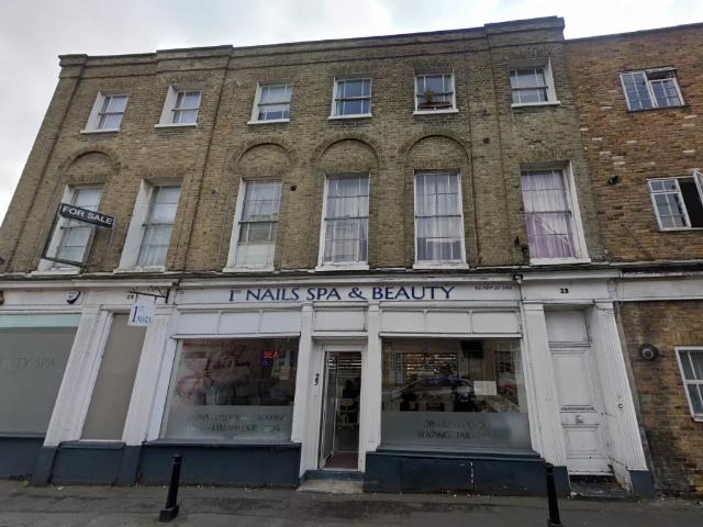 Apartment at Highbridge Street, Epping Forest