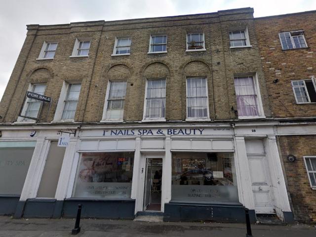 Apartment at Highbridge Street, Epping Forest