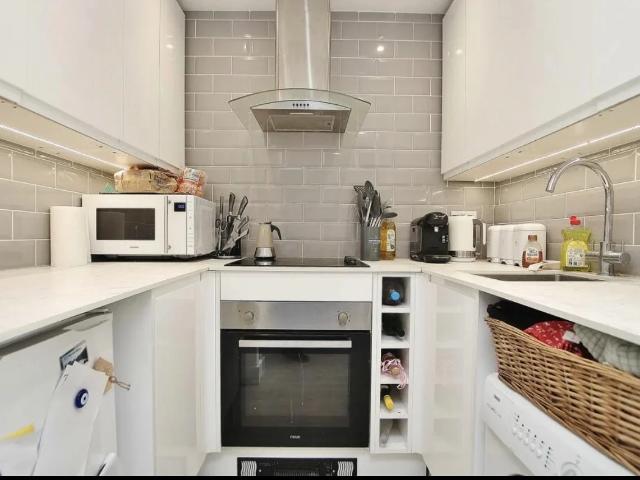 Apartment at Highclere Court, Woking