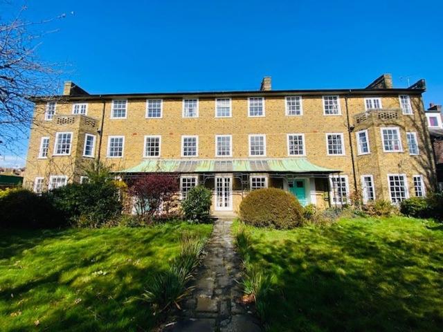 Apartment at Highfield Lane, Southampton