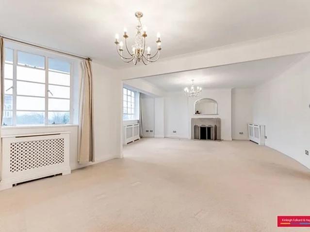 Apartment at Highgate Hill, Greater London