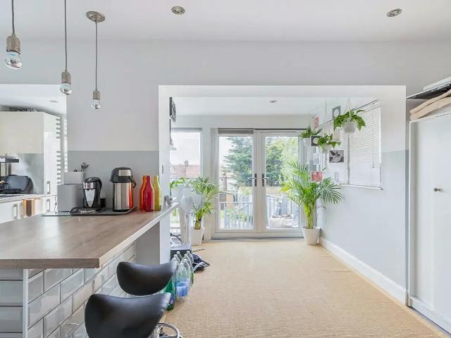 Apartment at Hill Top, Greater London
