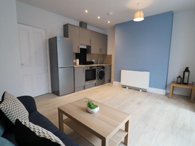 Apartment at Hill Lane, Southampton