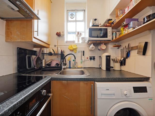 Apartment at Hill Road, City of Westminster
