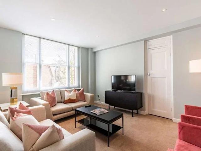 Apartment at Hill Street, City of Westminster