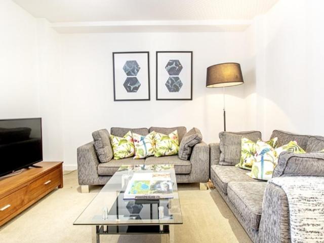 Apartment at Hill Street, City of Westminster
