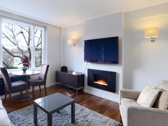 Apartment at Hill Street, City of Westminster