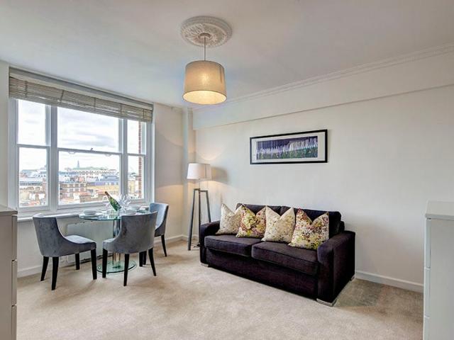 Apartment at Hill Street, City of Westminster