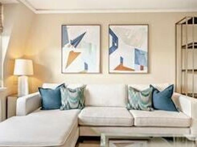Apartment at Hill Street, City of Westminster