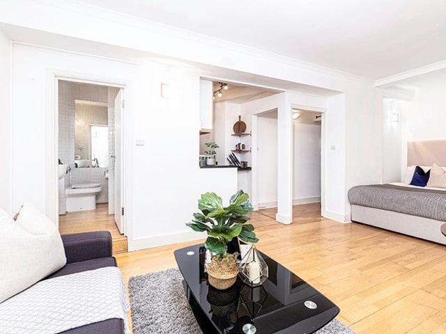 Apartment at Hill Street, City of Westminster