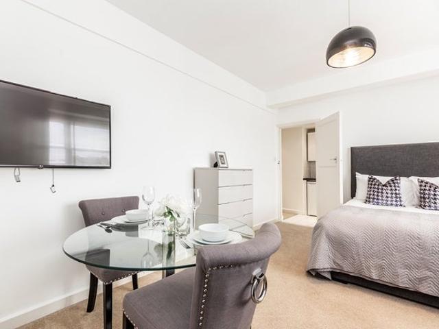 Apartment at Hill Street, City of Westminster