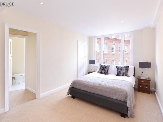 Apartment at Hill Street, City of Westminster