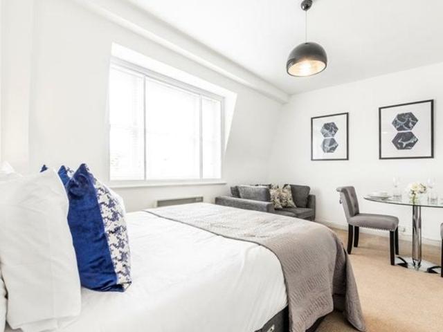 Apartment at Hill Street, City of Westminster