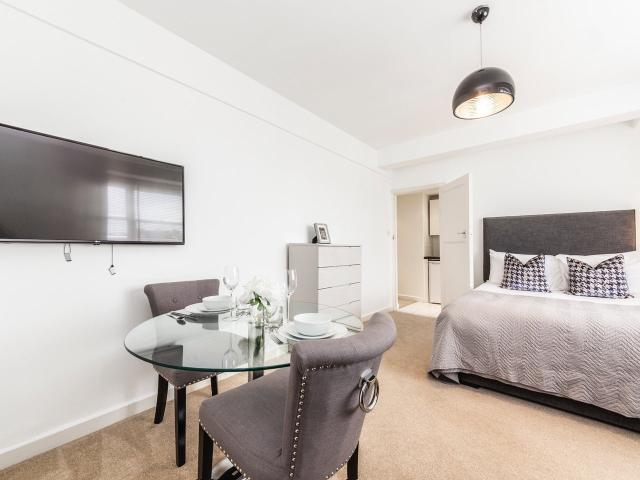 Apartment at Hill Street, City of Westminster