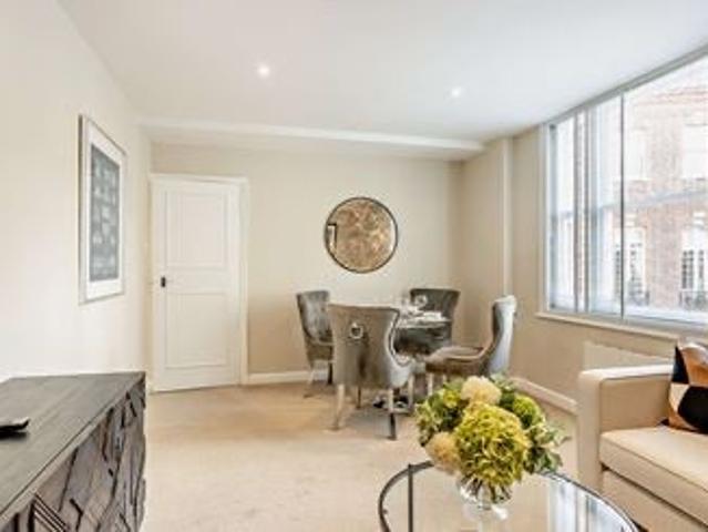 Apartment at Hill Street, City of Westminster