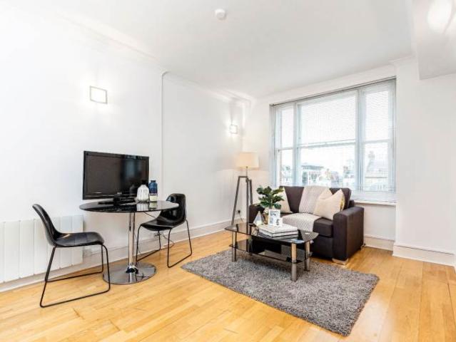 Apartment at Hill Street, City of Westminster