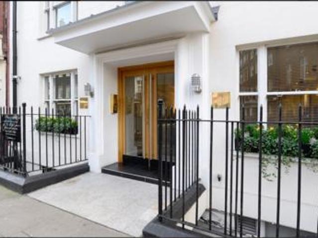 Apartment at Hill Street, City of Westminster