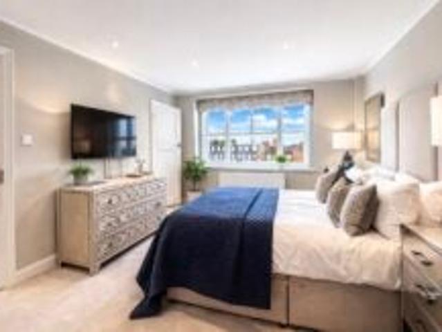 Apartment at Hill Street, City of Westminster