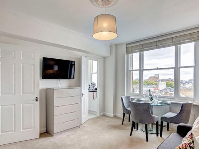 Apartment at Hill Street, City of Westminster