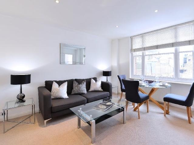 Apartment at Hill Street, City of Westminster