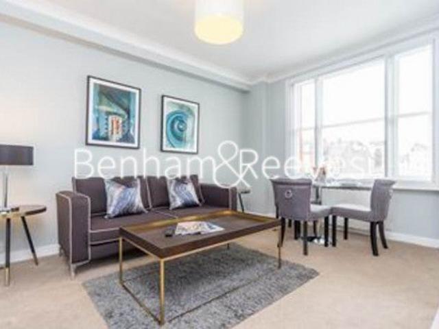 Apartment at Hill Street, City of Westminster
