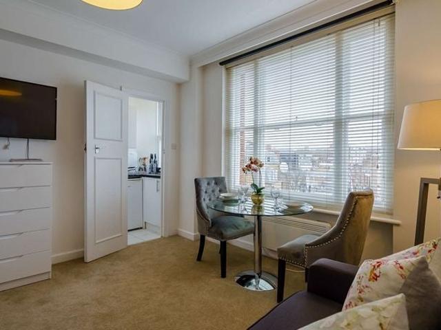 Apartment at Hill Street, City of Westminster